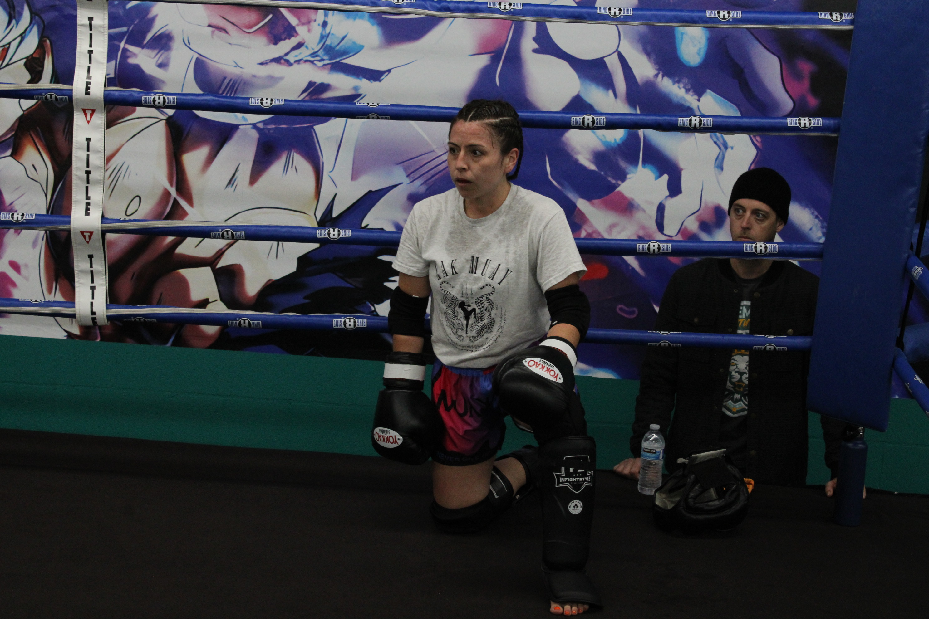 Yovana's fifth fight - Lightning.Video